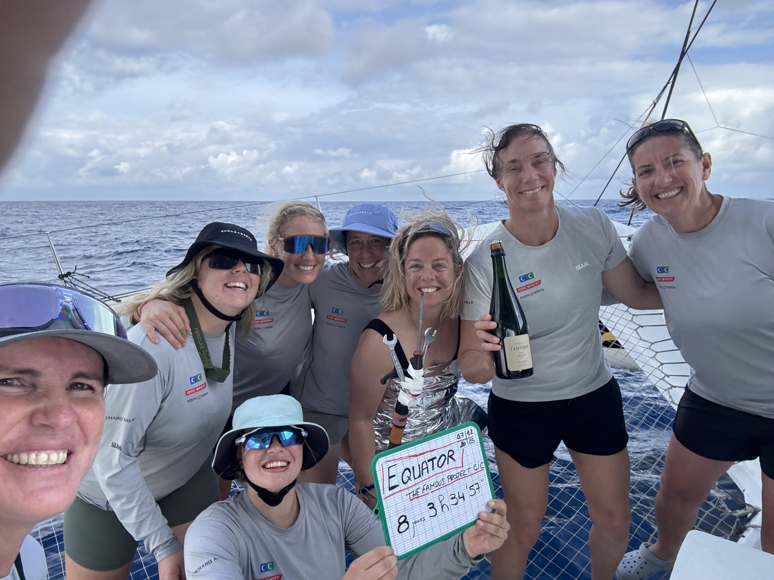 THE FAMOUS PROJECT CIC : un équipage de 7 navigatrices pour le tour du ...